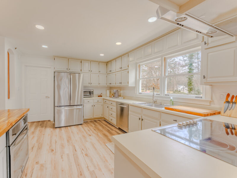 Luxury Minimalist Home on Lake Peachtree - Rentals - Soccer Housing Bureau